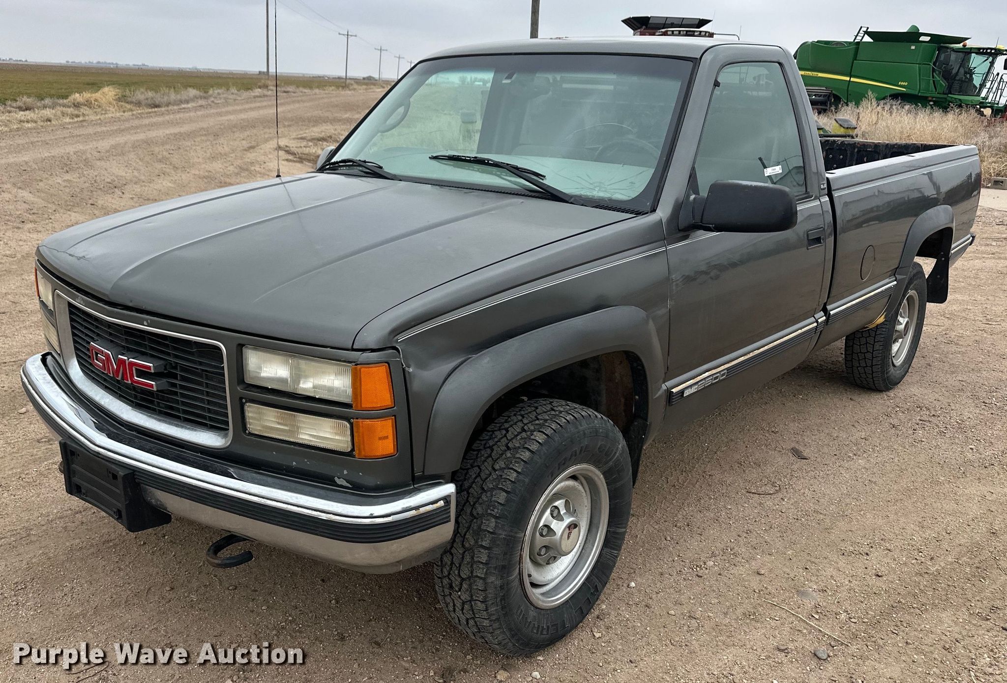 1999 GMC Sierra 2500 pickup truck in Holcomb, KS | Item ER8806 for sale ...