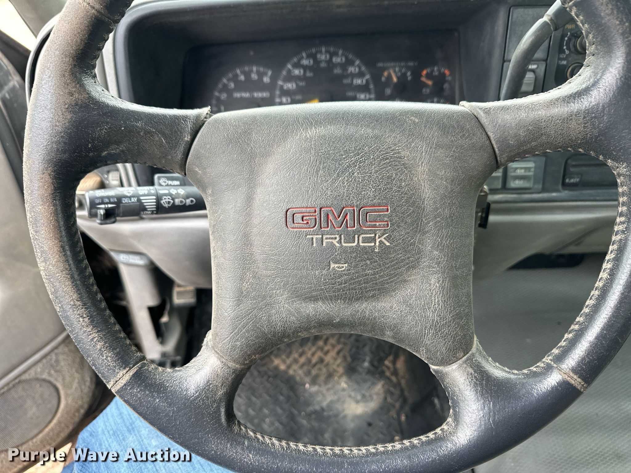 1999 GMC Sierra 2500 pickup truck in Holcomb, KS | Item ER8806 for sale ...