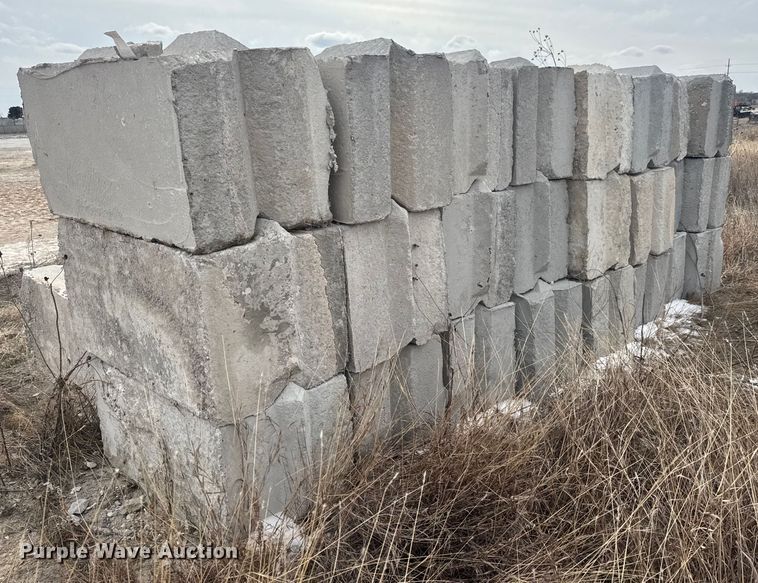 (24) concrete edge bunker blocks in Hillsboro, KS | Item DO1770 sold ...