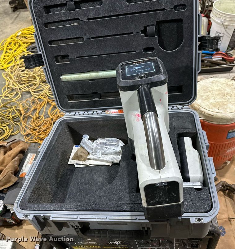 Digitrak Falcon F5 locator in Blue Springs, MO | Item EQ6568 sold ...