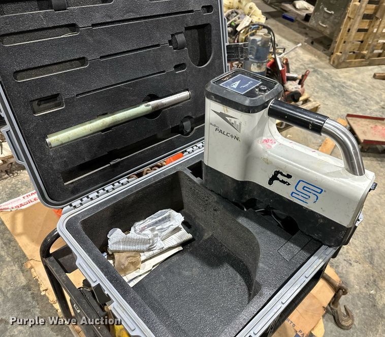 Digitrak Falcon F5 locator in Blue Springs, MO | Item EQ6568 sold ...