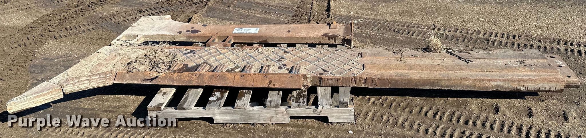 Bron HS3 cable plow blade in Perham, MN | Item DV0616 for sale | Purple ...