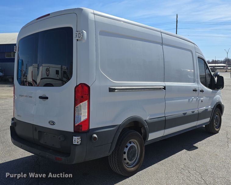 2015 Ford Transit 250 delivery van in Omaha, NE | Item DW3212 sold ...