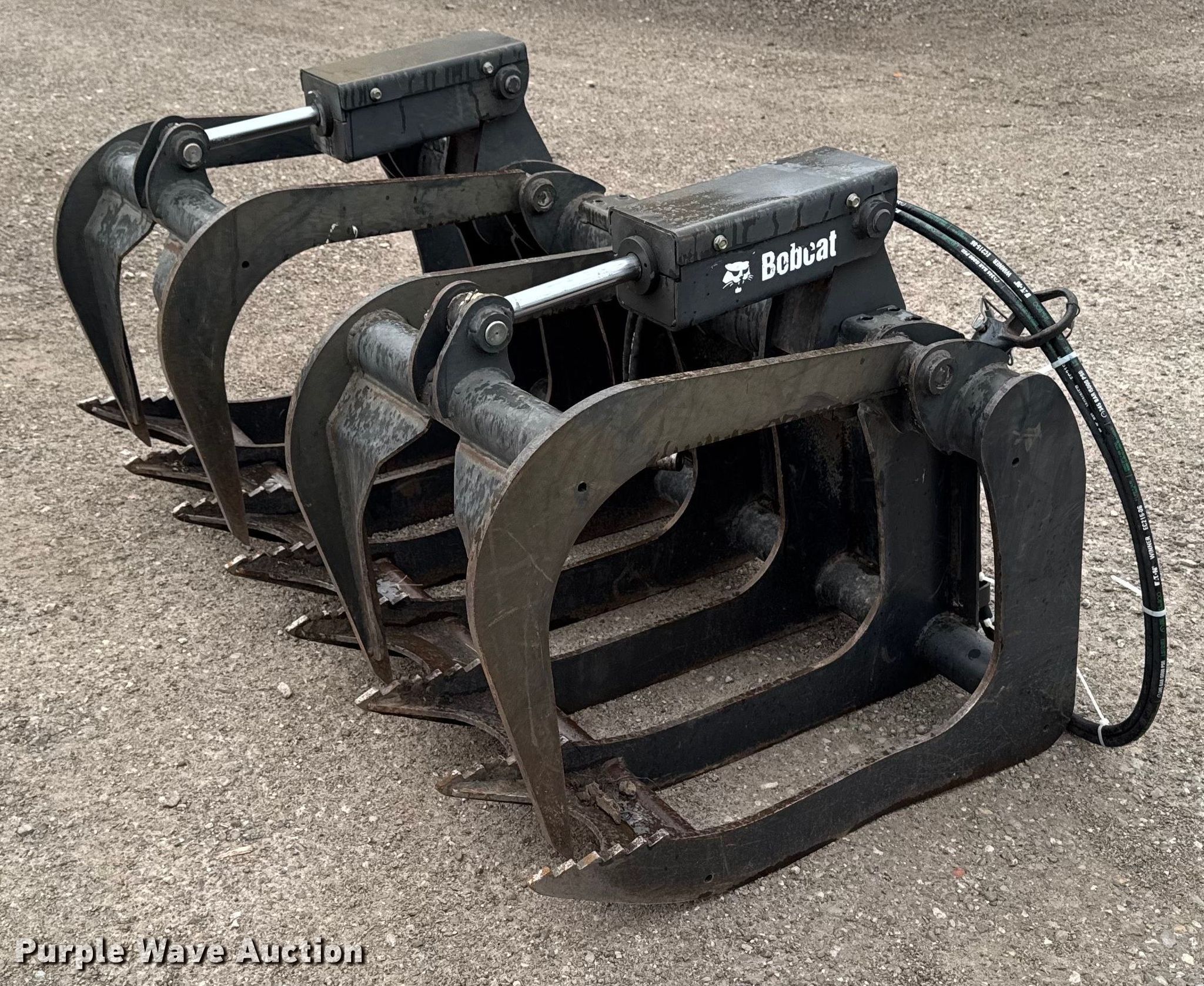 2013 Bobcat GRPL 66 Root skid steer grapple bucket in Victor, IA | Item ...