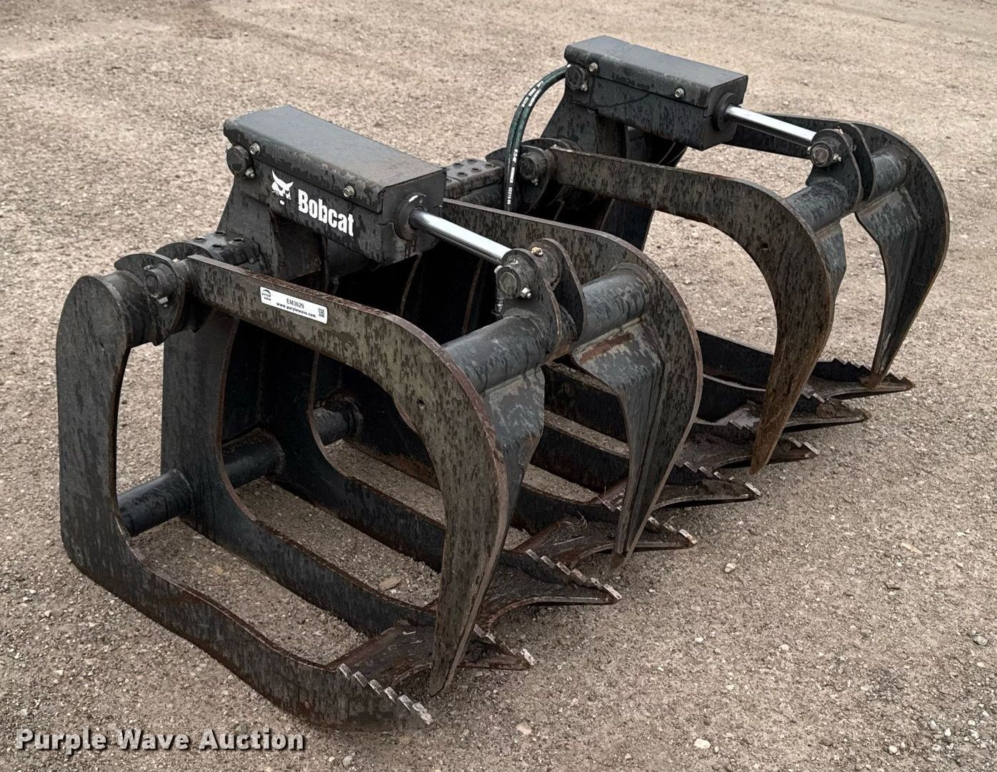 2013 Bobcat GRPL 66 Root skid steer grapple bucket in Victor, IA | Item ...