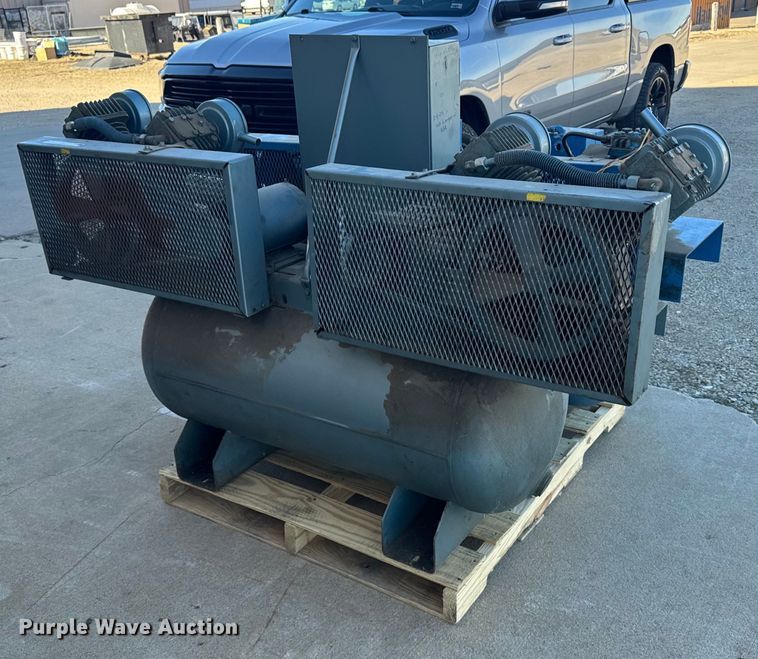 (2) air compressors in Ellsworth, KS | Item NN9722 sold | Purple Wave