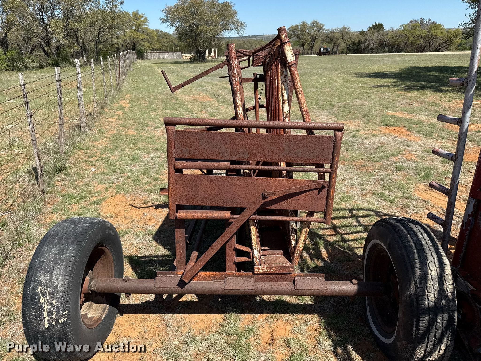 Livestock equipment in Lampasas, TX | Item EJ3530 sold | Purple Wave
