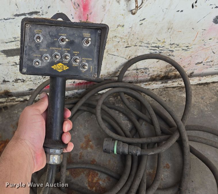 2009 IMT 5200R crane truck bed in Grand Prairie, TX | Item EL5589 for ...