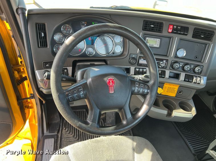 2019 Kenworth T680 semi truck in Broken Bow, OK | Item EL5723 for sale ...