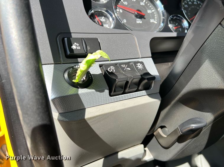 2020 Kenworth T680 semi truck in Broken Bow, OK | Item EL5724 for sale ...