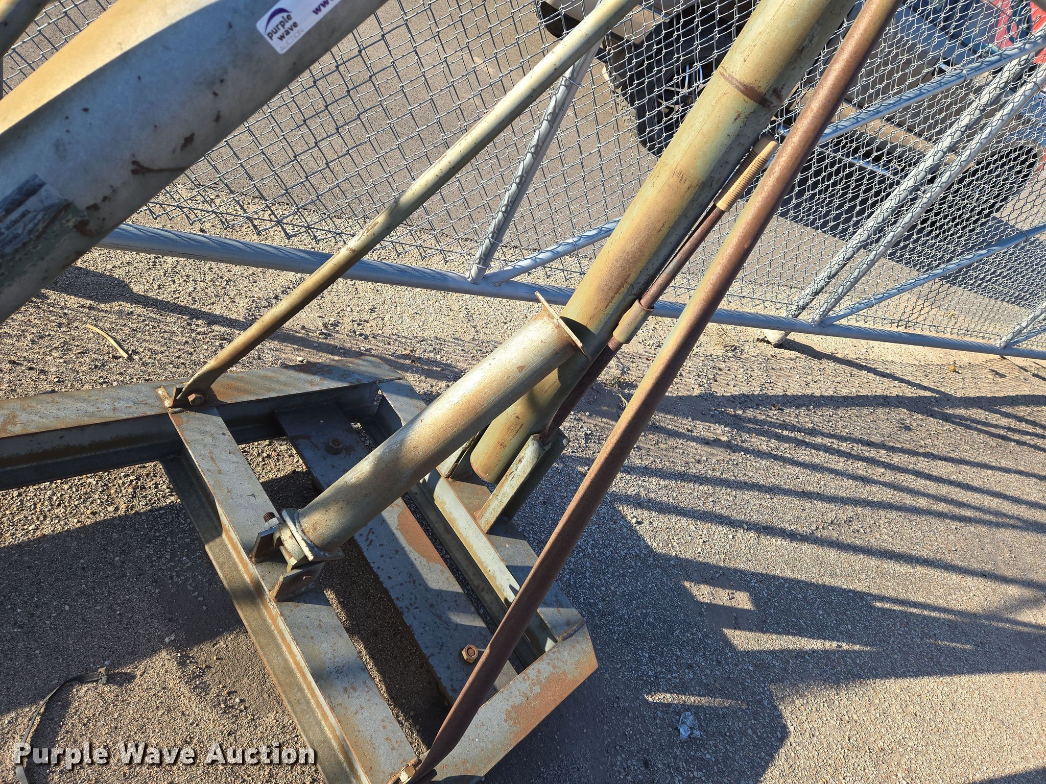 Walker 93805 engine hoist in Hutchinson, KS | Item EN8729 sold | Purple ...