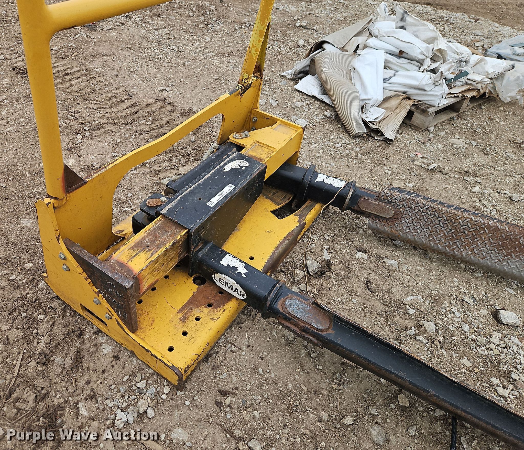 Logan skid steer forks in Olathe, KS | Item EI8899 for sale | Purple Wave