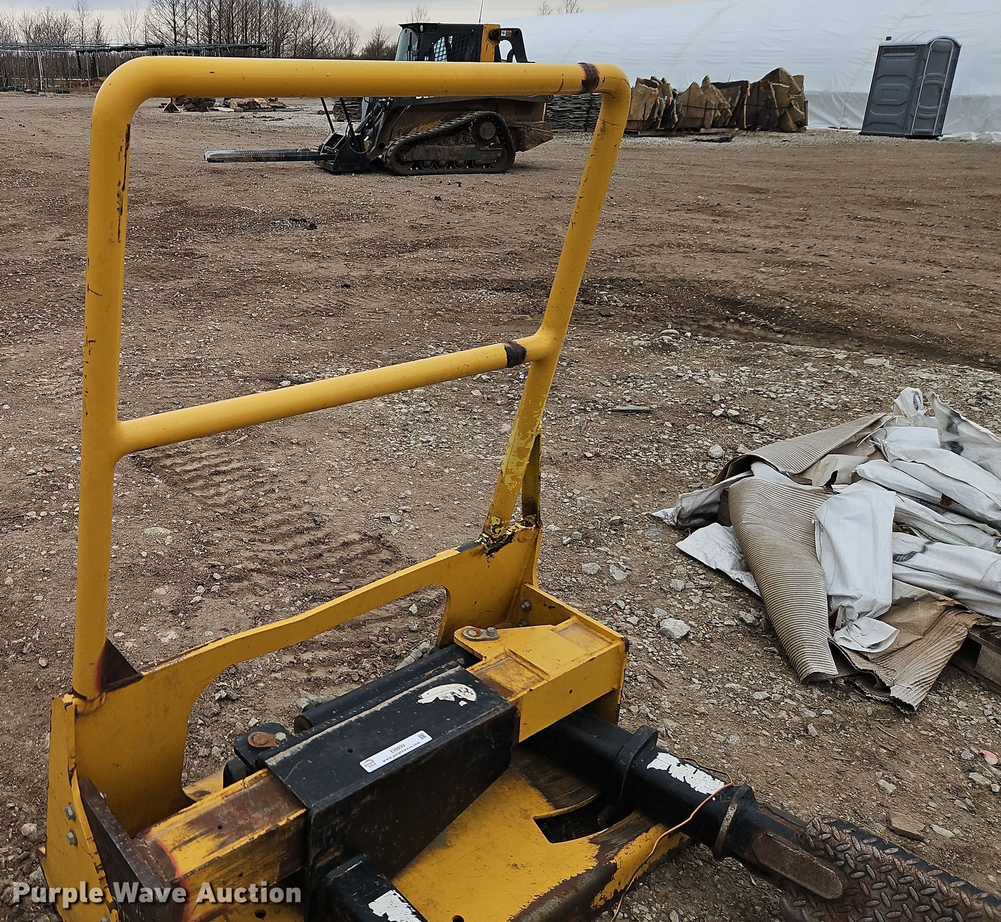 Logan skid steer forks in Olathe, KS | Item EI8899 for sale | Purple Wave