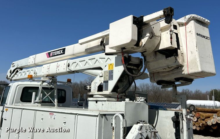 2012 International MA025 bucket truck in Shelbyville, IL | Item EK2765 for sale | Purple Wave