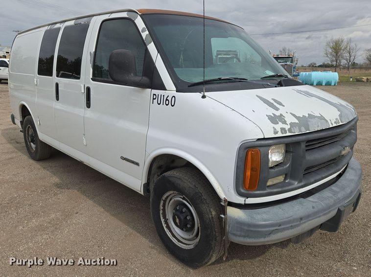 1999 Chevrolet Express 2500 van in Towanda, KS | Item EO0631 sold ...
