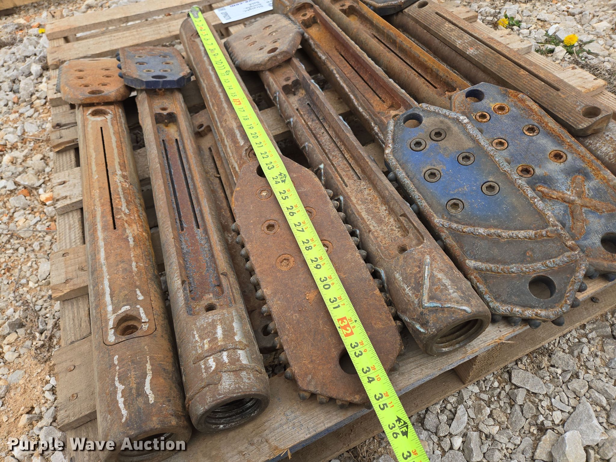 Direction drill bits in Springfield, MO | Item DP6270 sold | Purple Wave