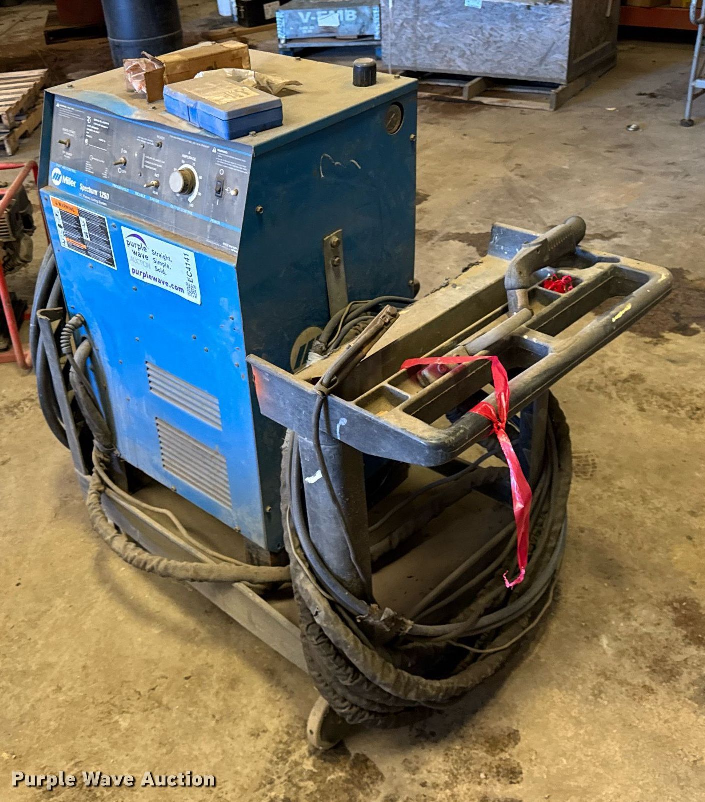 Miller Spectrum 1250 plasma cutter in Mount Pleasant, PA | Item EC4141 ...