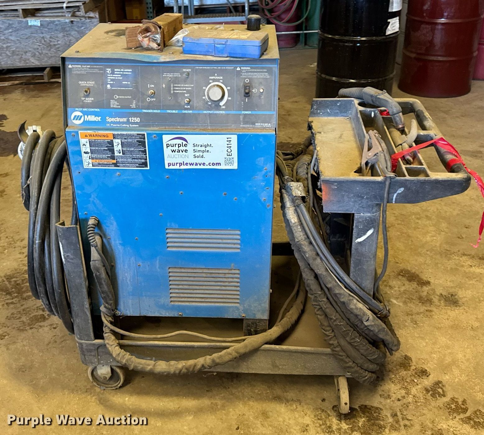 Miller Spectrum 1250 plasma cutter in Mount Pleasant, PA | Item EC4141 ...