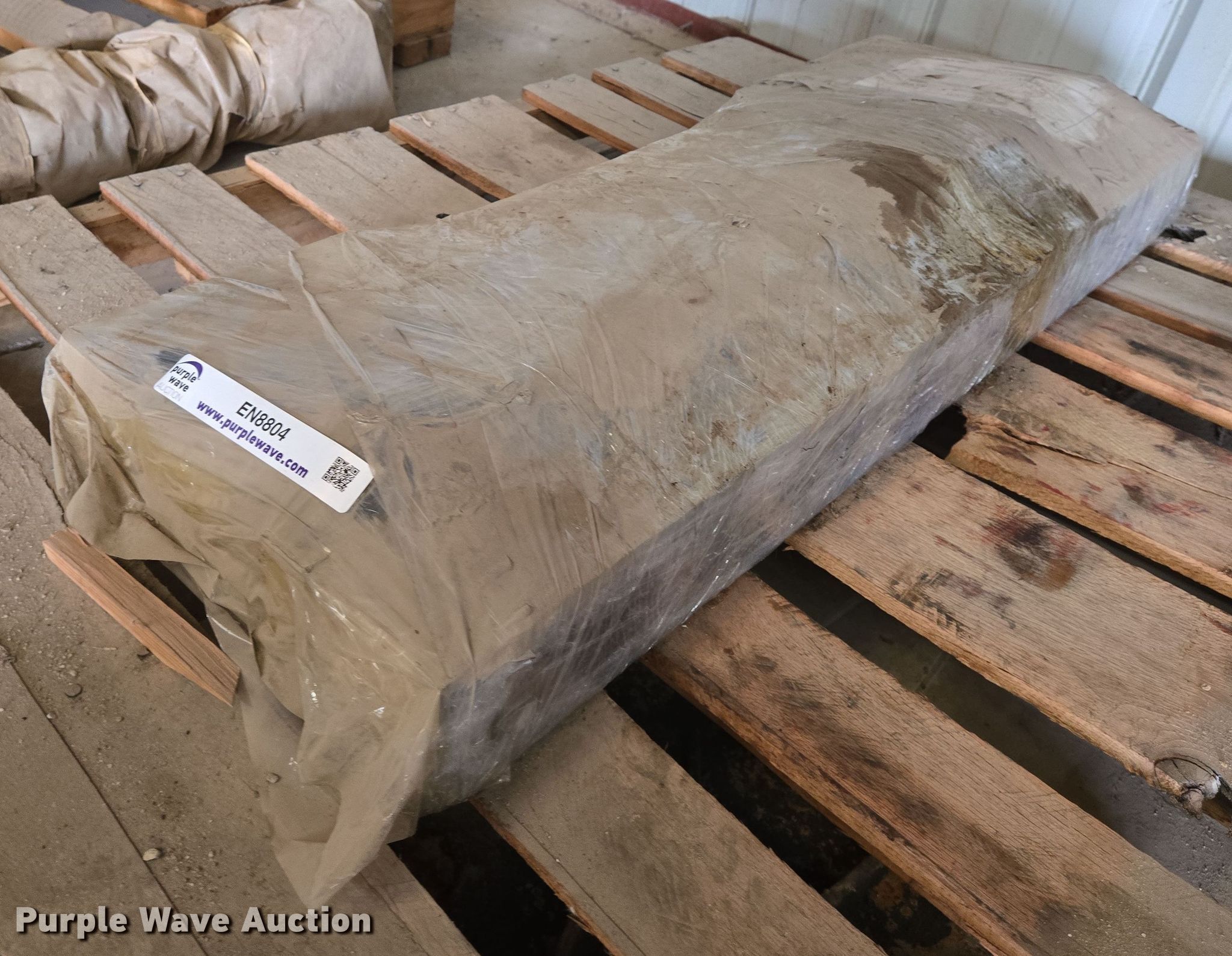 Caterpillar D3306 cylinder head in Wichita, KS | Item EN8804 for sale ...