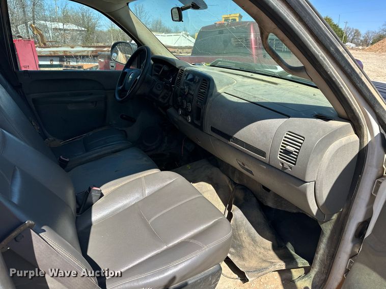 2011 Chevrolet Silverado 2500HD pickup truck in Paden, OK | Item EK0548 ...