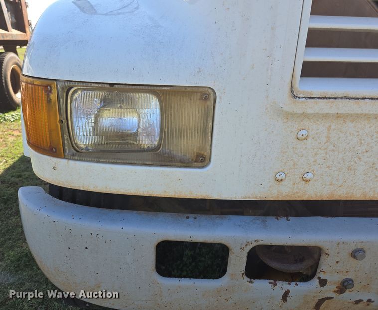 1997 International 4900 dump truck in Purcell, OK | Item EL5551 for sale | Purple Wave