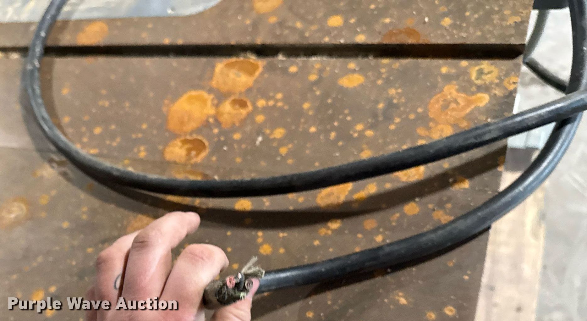 Delta table saw in Des Moines, IA | Item EM3512 for sale | Purple Wave