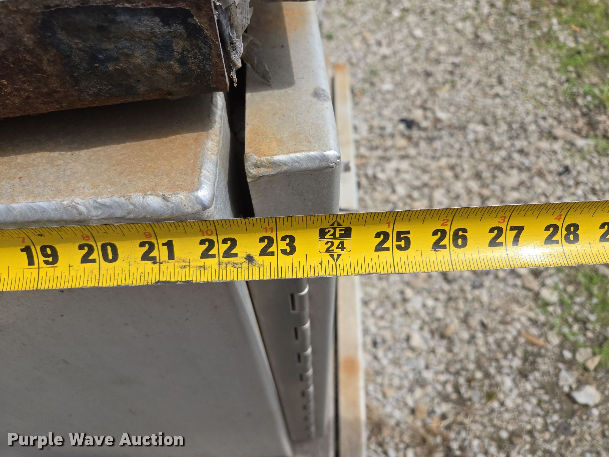 (6) toolboxes in Grain Valley, MO | Item EM7010 sold | Purple Wave