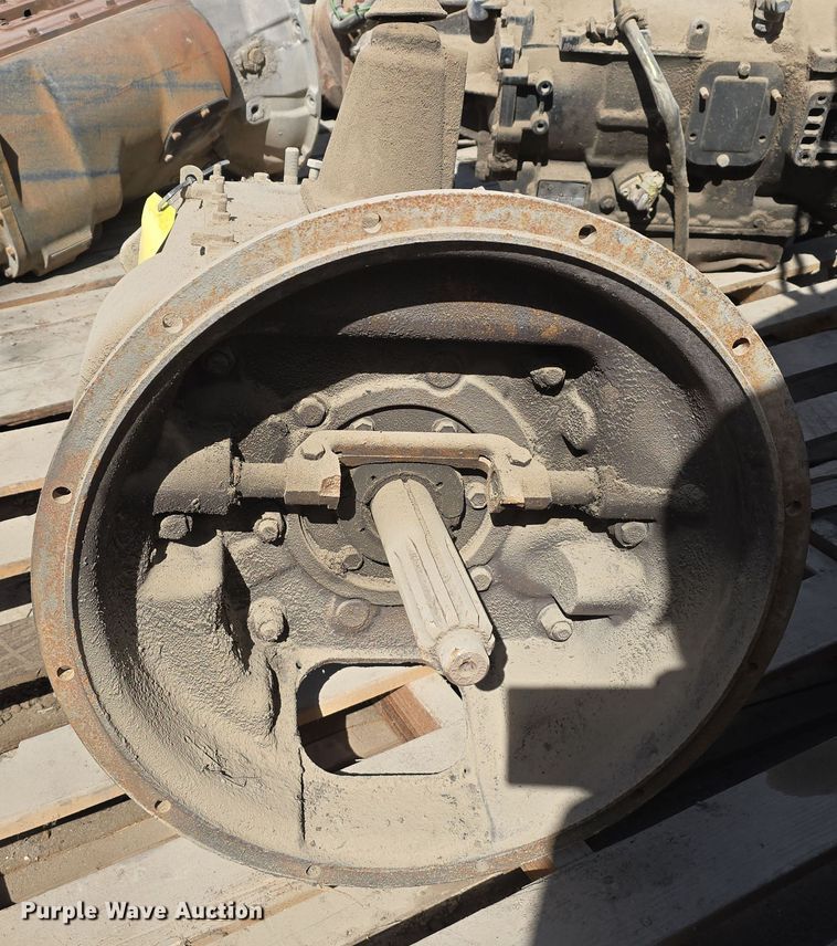 Eaton Fuller Roadranger transmission in Omaha, NE | Item EH8829 for sale | Purple Wave