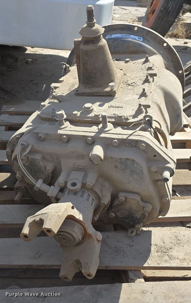 Eaton Fuller Roadranger transmission in Omaha, NE | Item EH8829 for sale | Purple Wave