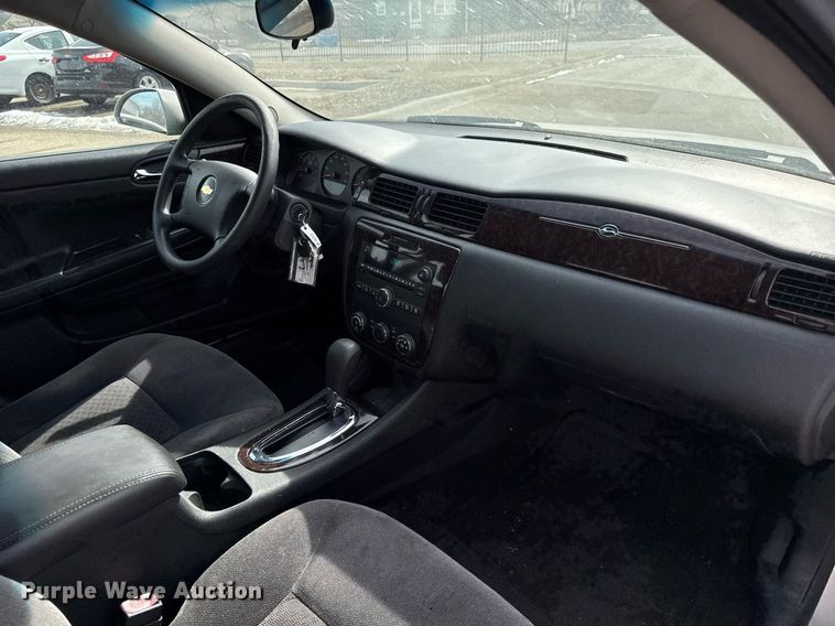 2015 Chevrolet Impala LS in Salina, KS | Item EQ1081 sold | Purple Wave