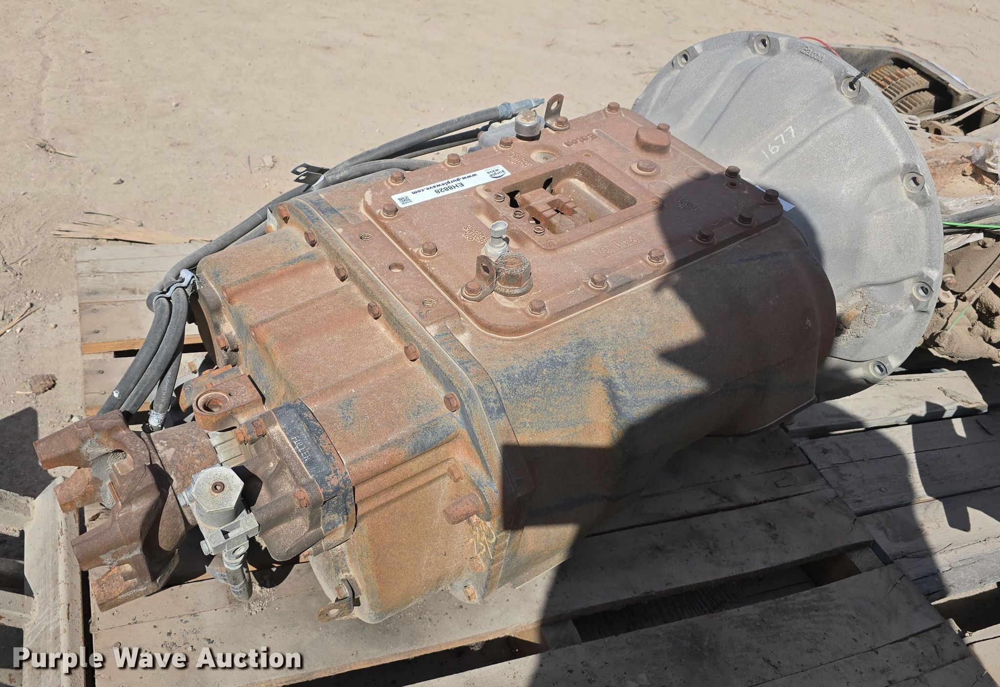 Eaton Fuller Roadranger transmission in Omaha, NE | Item EH8828 for sale | Purple Wave