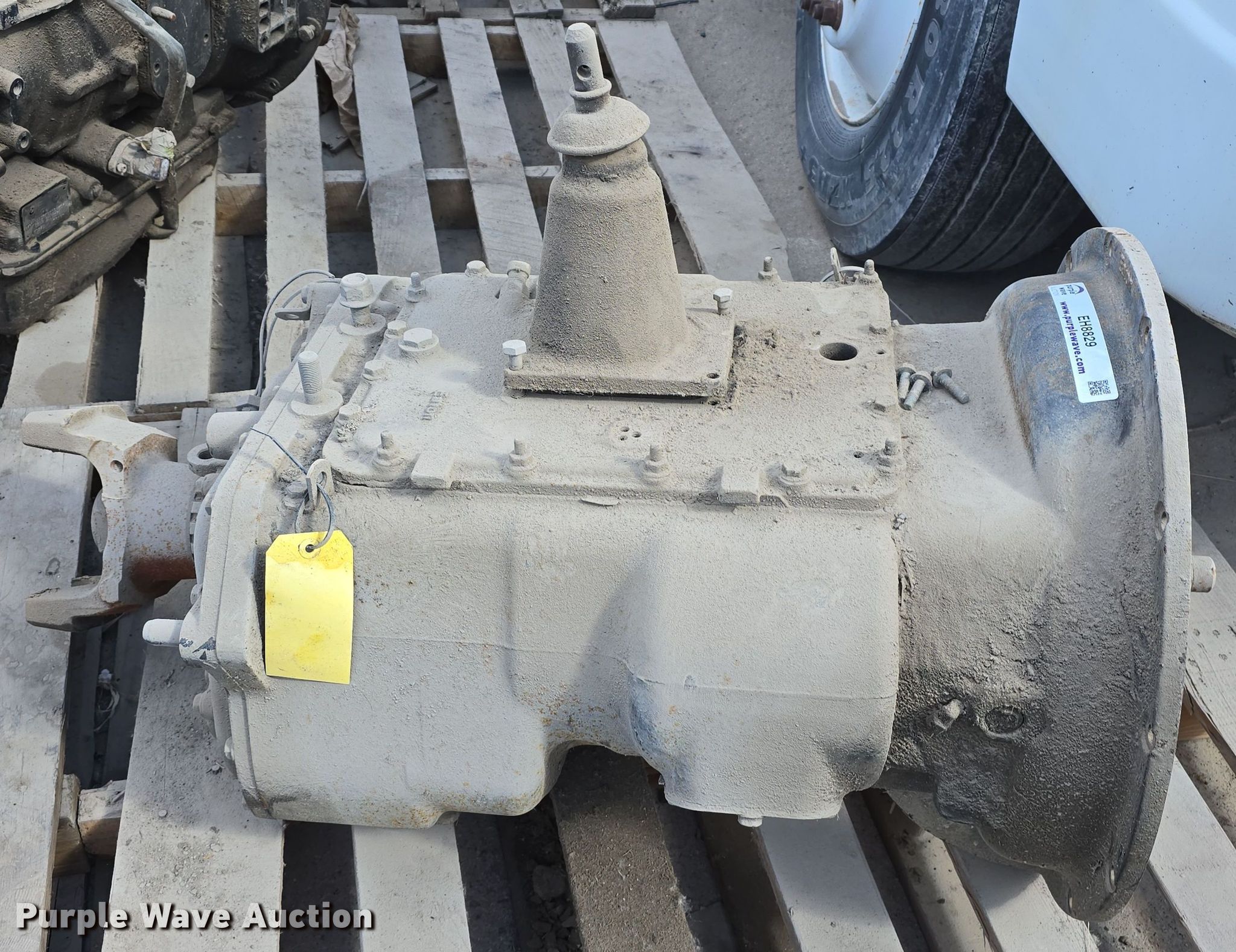 Eaton Fuller Roadranger transmission in Omaha, NE | Item EH8829 for sale | Purple Wave