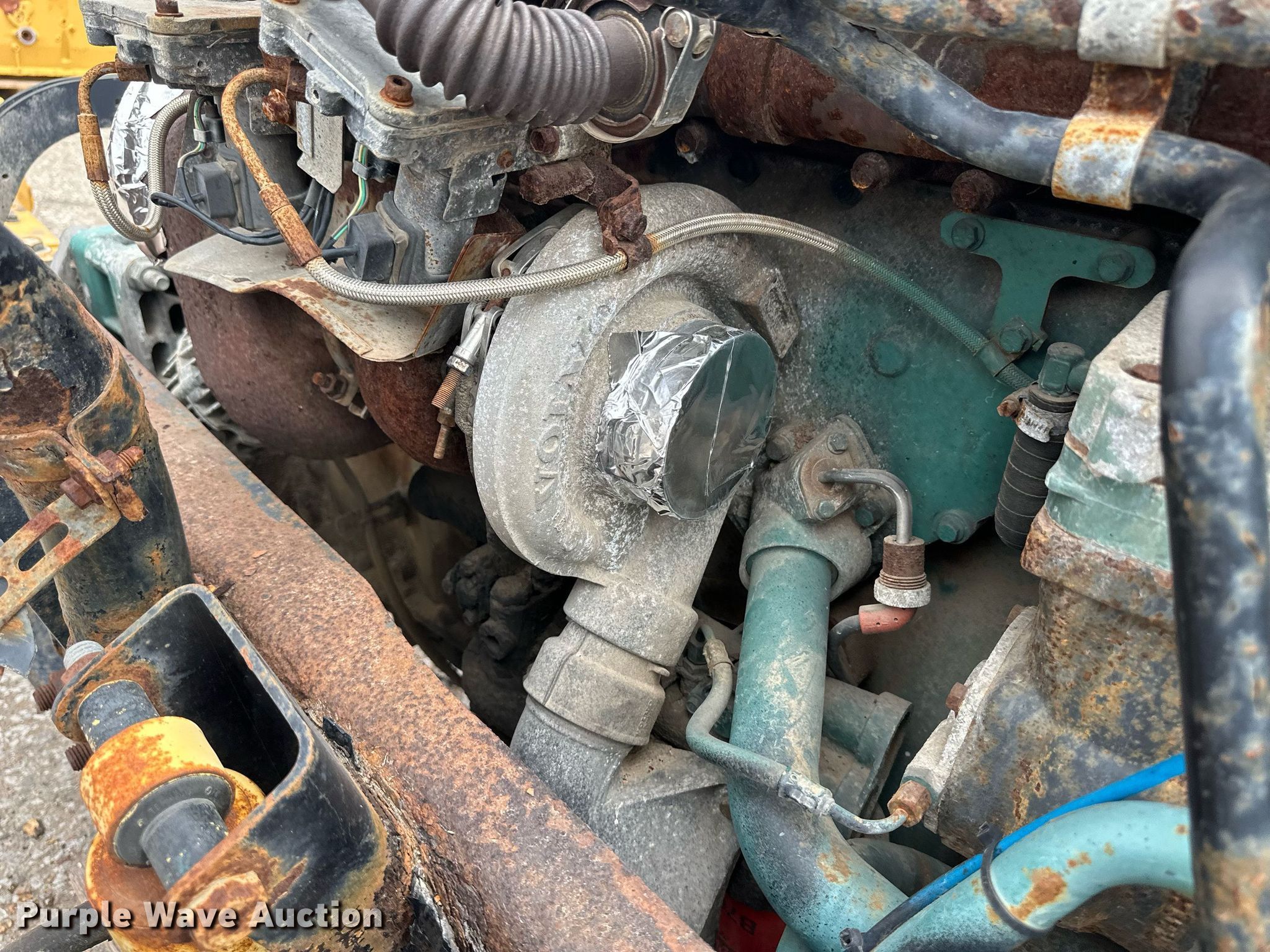 2005 Volvo VE D12D395 engine in Dodge City, KS | Item EQ4594 for sale ...