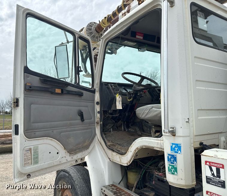 2002 Freightliner FL80 digger derrick truck in Joplin, MO | Item DO0780 for sale | Purple Wave