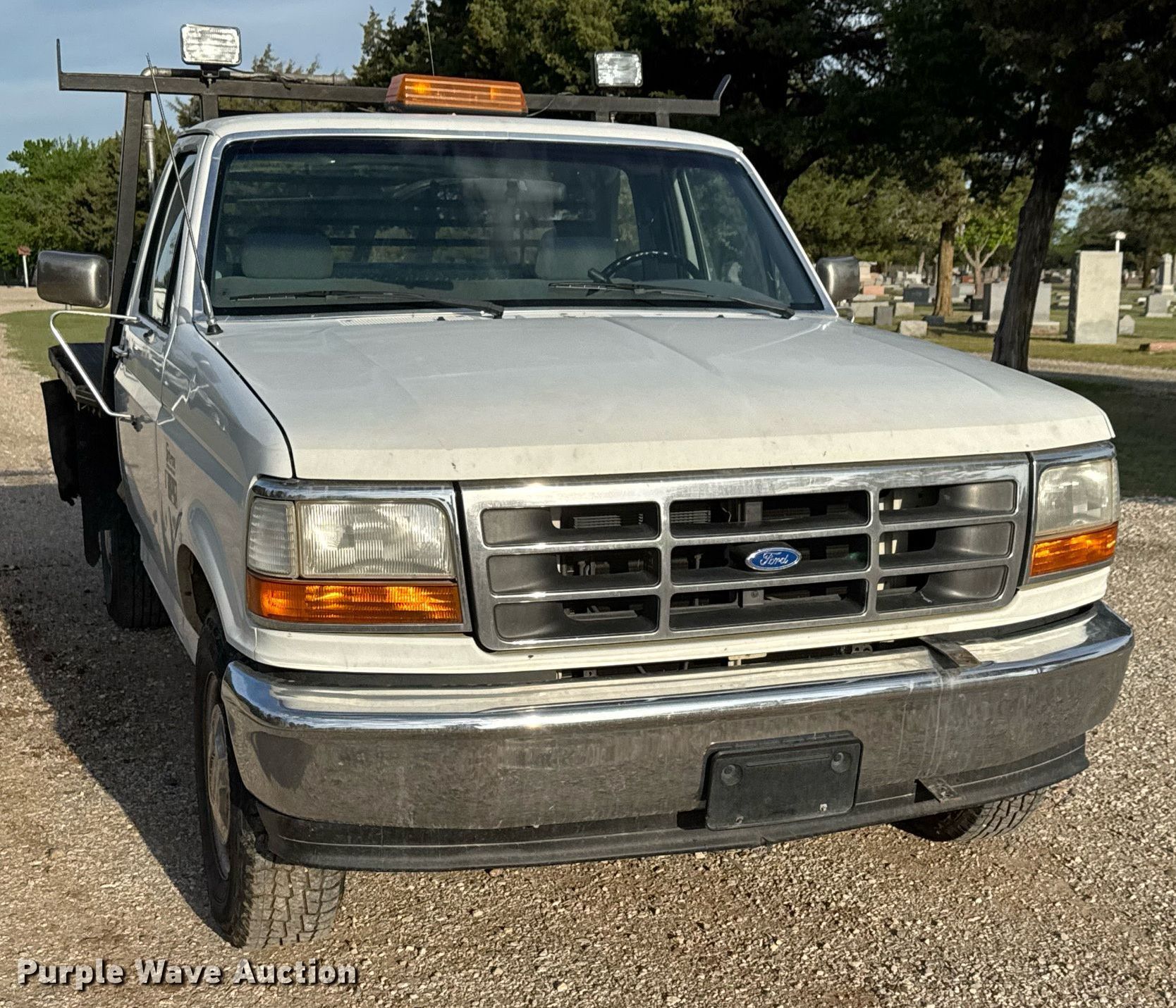 1992 Ford F250 Custom flatbed pickup truck in Pratt, KS | Item EQ1385 ...