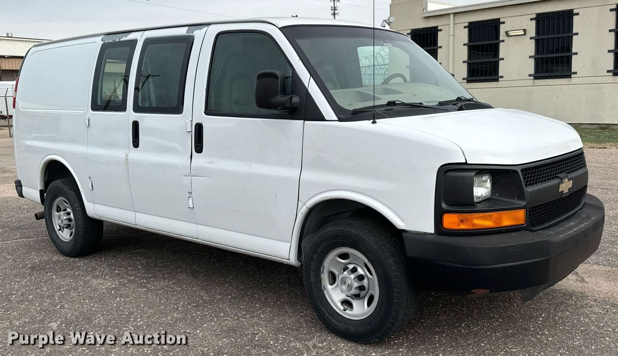 2008 Chevrolet Express 2500 van in Wichita, KS | Item EQ1312 sold ...