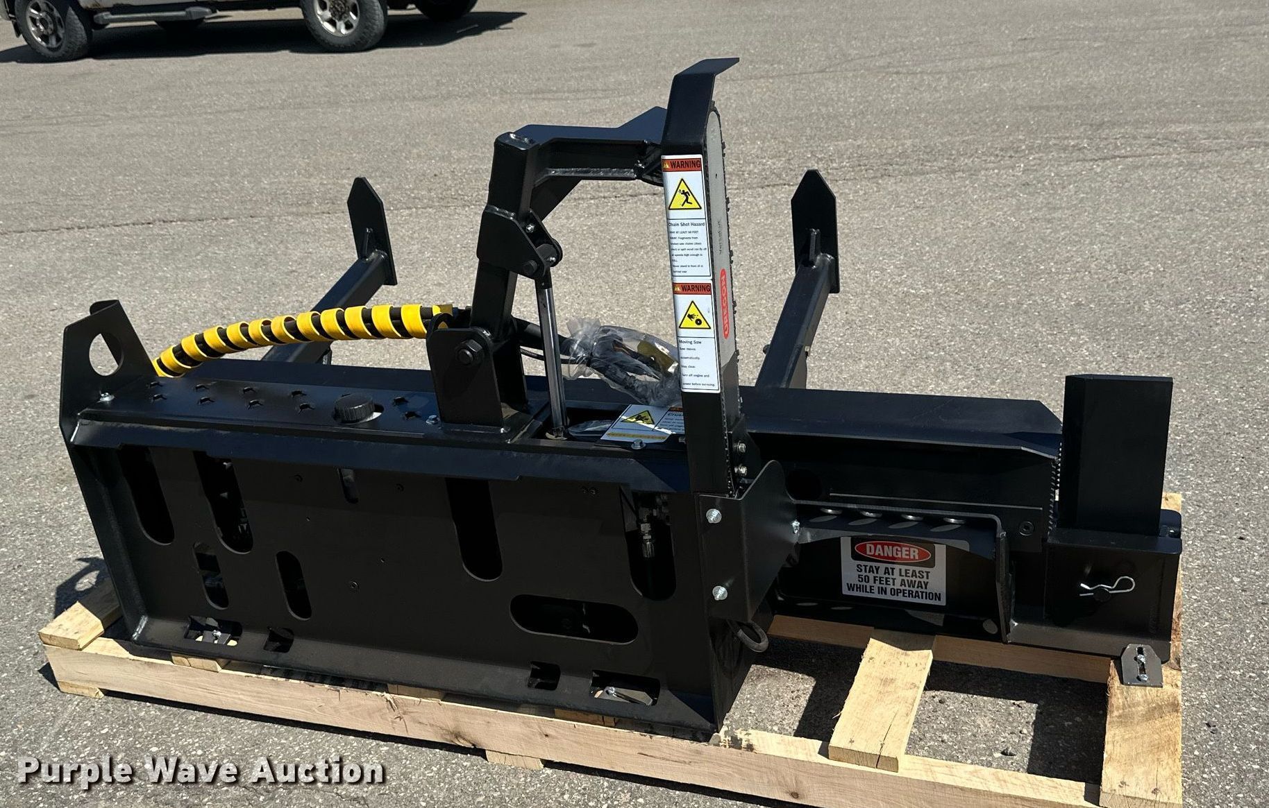 2025 Halverson Wood Products HWP-100 skid steer wood splitter in Pine ...