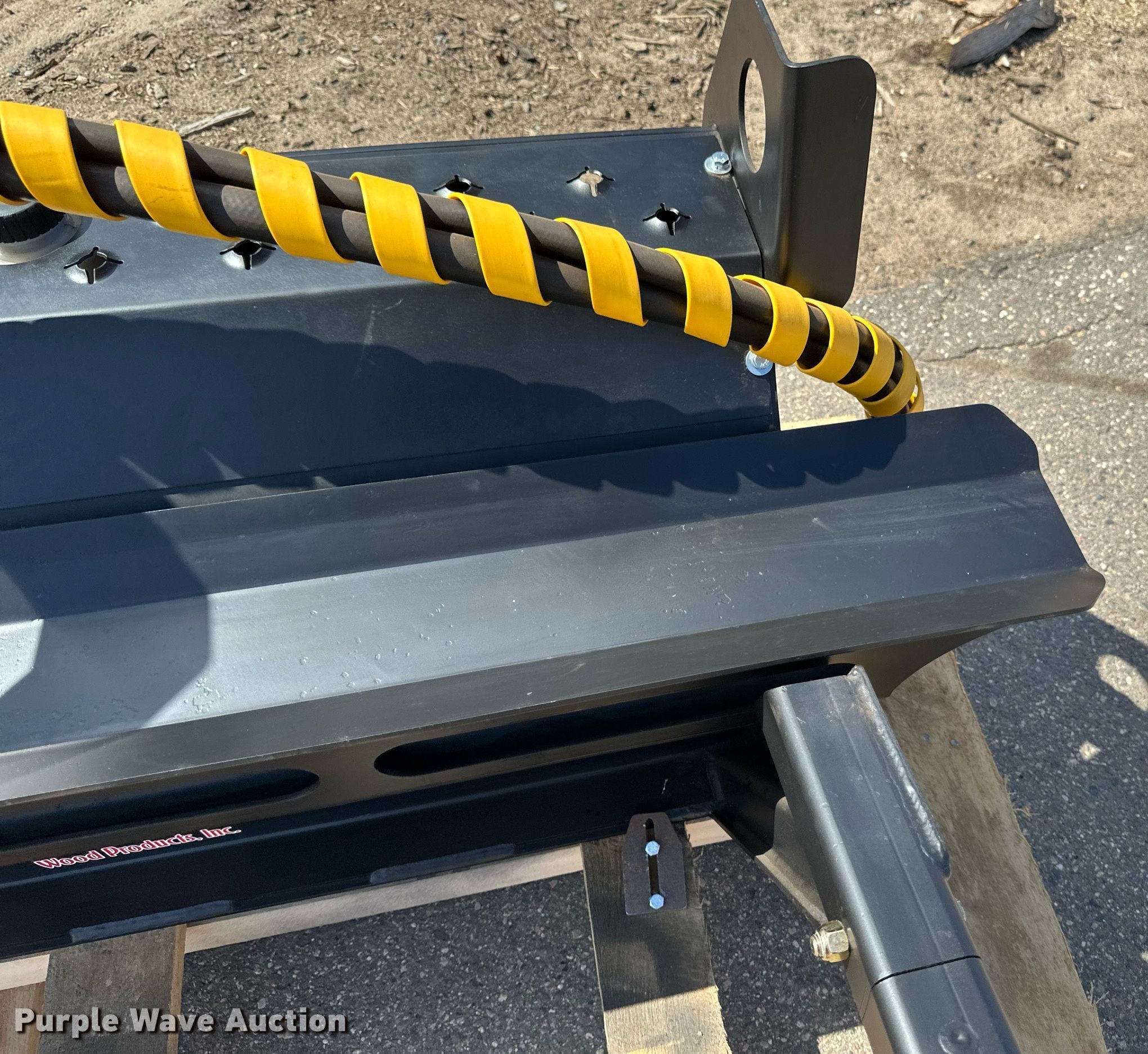 2025 Halverson Wood Products HWP-100 skid steer wood splitter in Pine ...