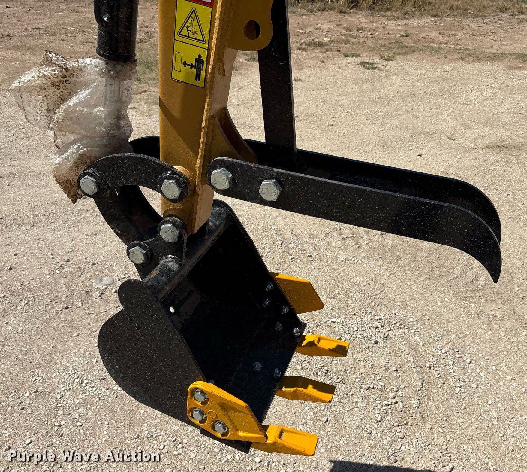 2024 AGT H12R mini excavator in Odessa, TX | Item EF3022 sold | Purple Wave