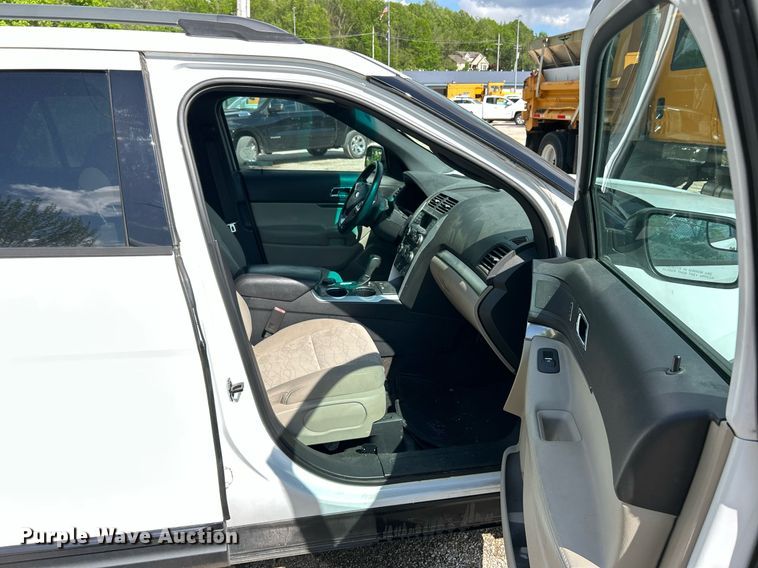 2014 Ford Explorer SUV in Ballwin, MO | Item EK8028 sold | Purple Wave