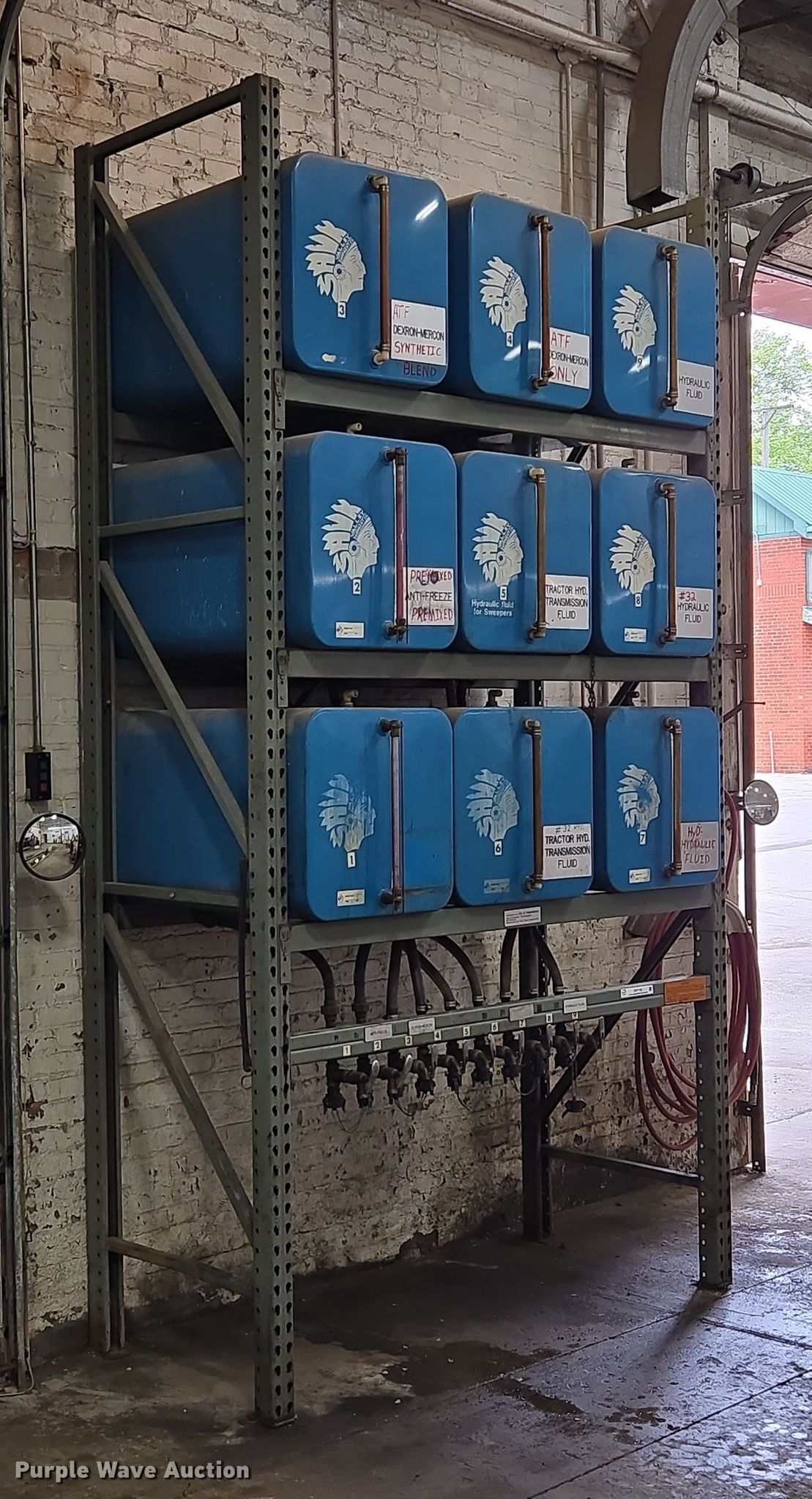 Fluid rack in Independence, MO | Item EM7190 for sale | Purple Wave