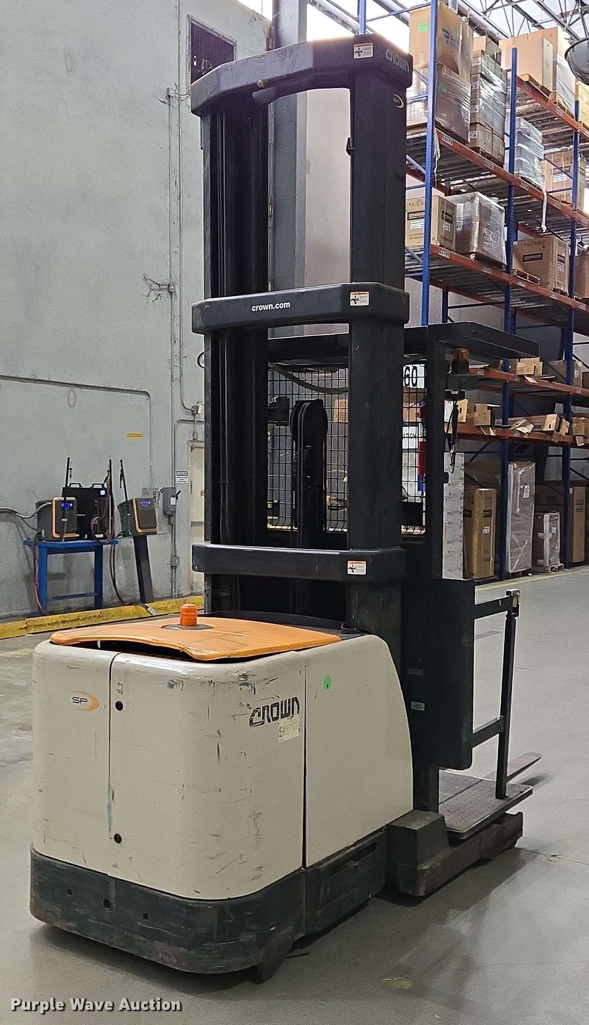 2015 Crown SP4050-30 order picker in Houston, TX | Item DT4860 sold ...