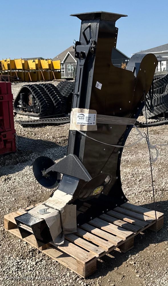 Vermeer 6" tile boot in Pella, IA | Item DV2615 sold | Purple Wave