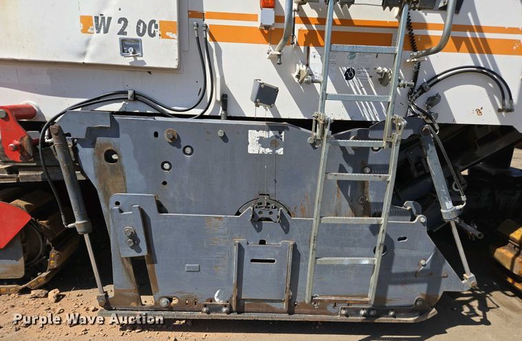 2010 Wirtgen W2100 milling machine in Phoenix, AZ | Item EC0970 for sale | Purple Wave