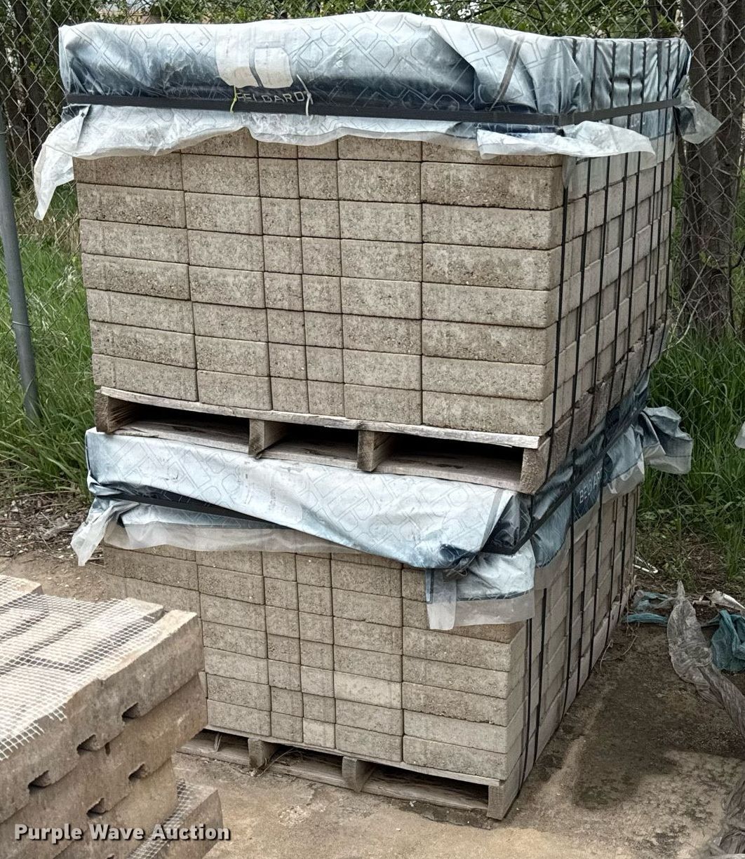 Approximately 16 pallets of pavers in Topeka, KS | Item DY8069 sold ...