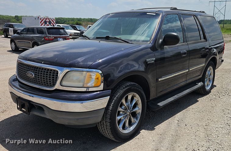 2001 Ford Expedition SUV in Paola, KS | Item EJ0037 sold | Purple Wave