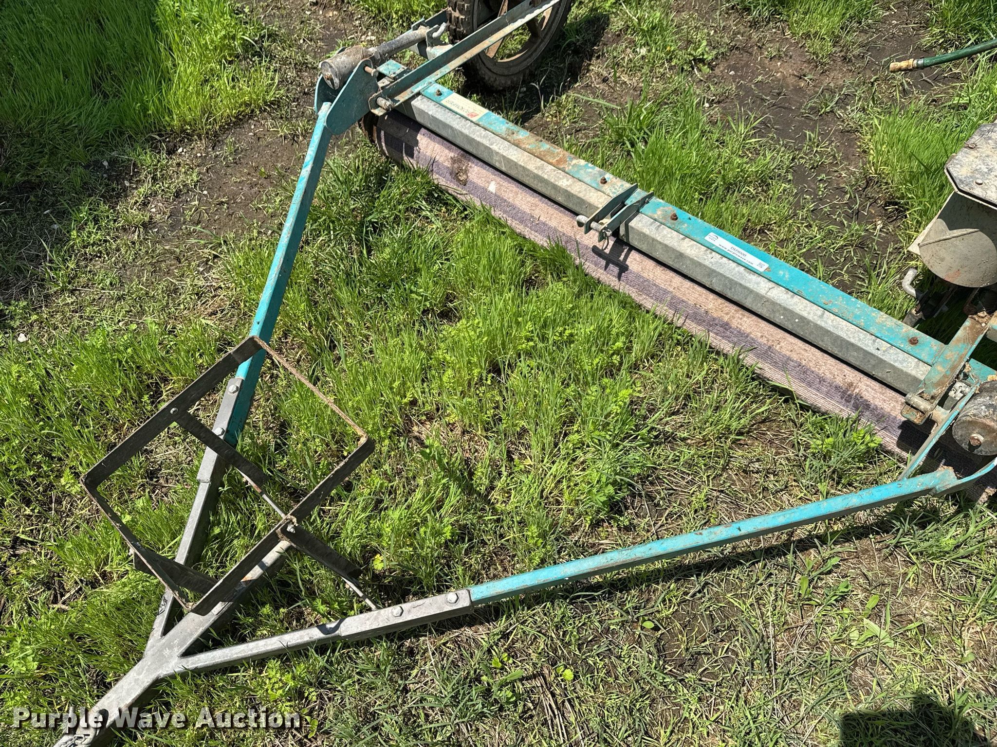 Rotowiper weed wiper in Mound Valley, KS | Item DU9000 for sale ...