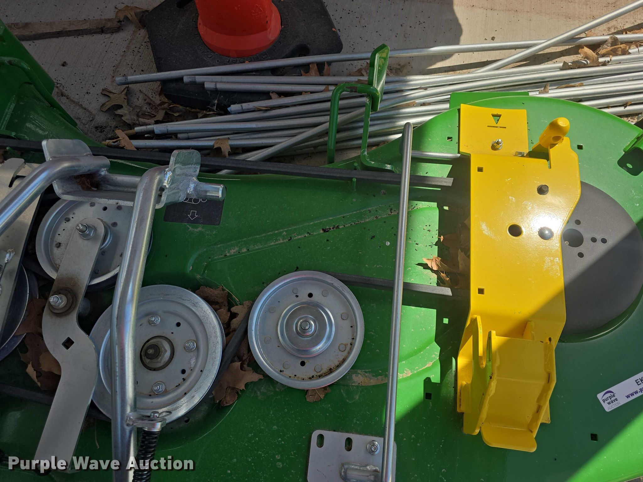 2022 John Deere AutoConnect 72D mower deck in Shawnee, KS | Item EK5235 ...