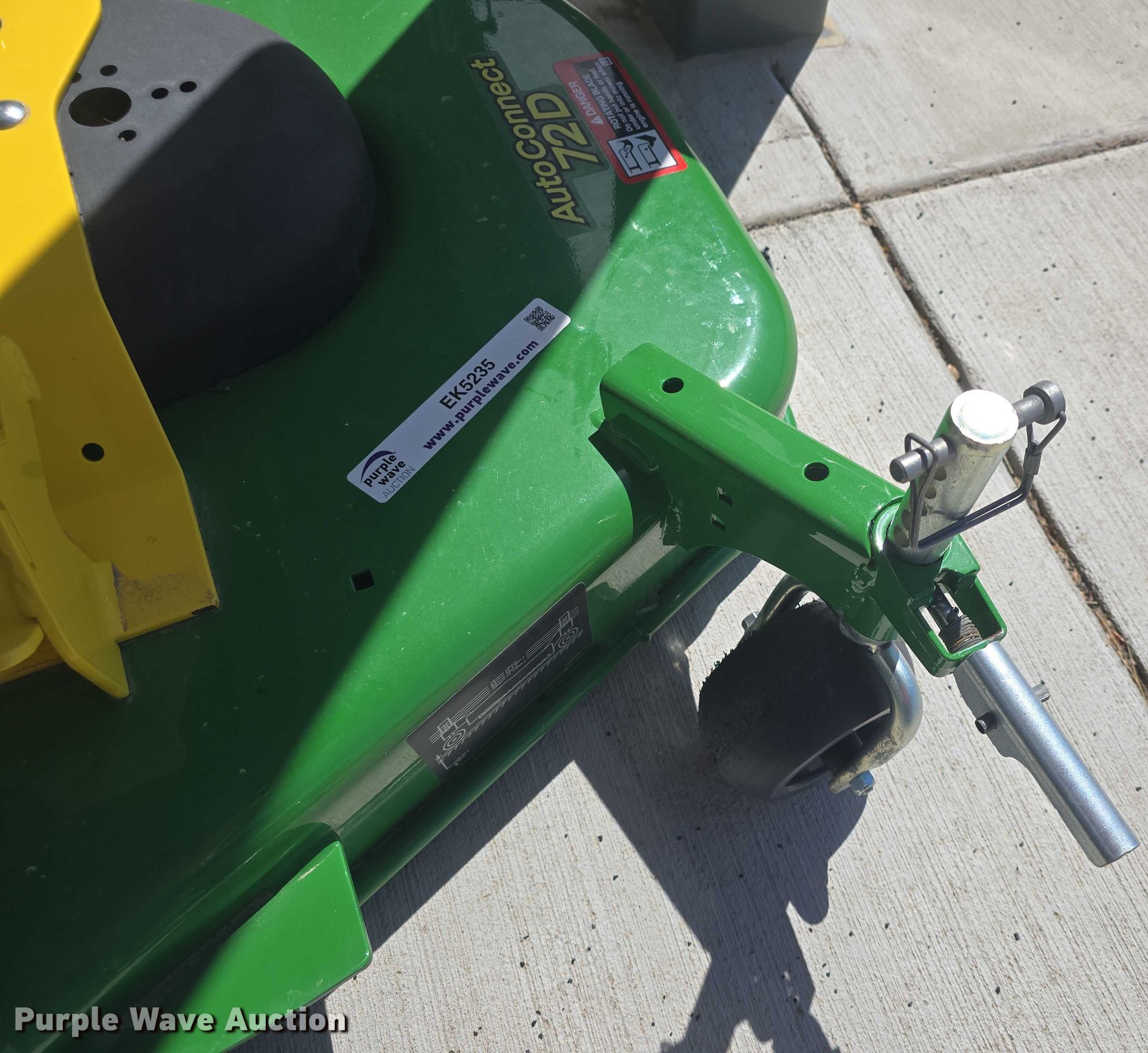 2022 John Deere AutoConnect 72D mower deck in Shawnee, KS | Item EK5235 ...