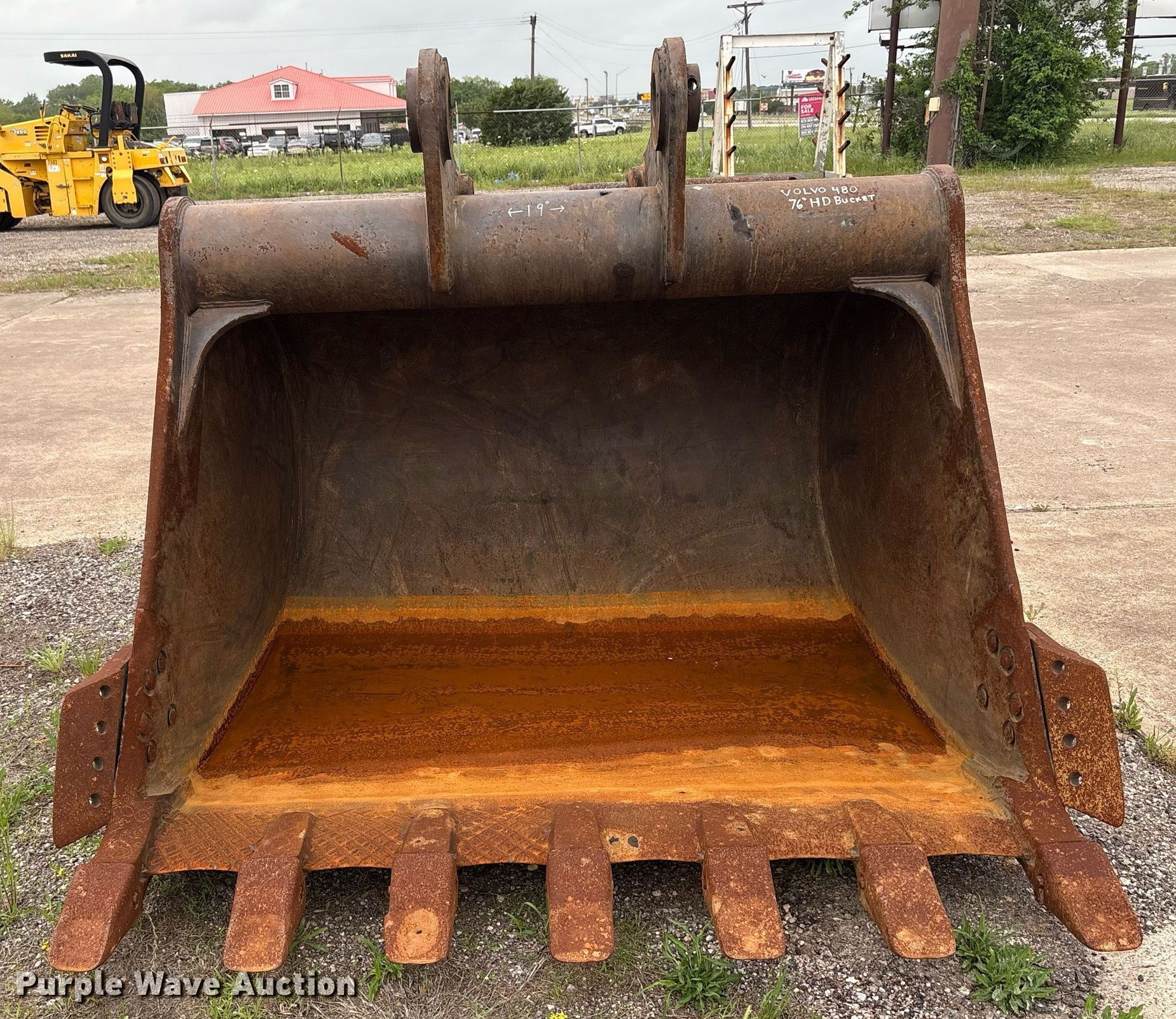Rockland EH100 excavator bucket in Forney, TX | Item EF3099 sold ...